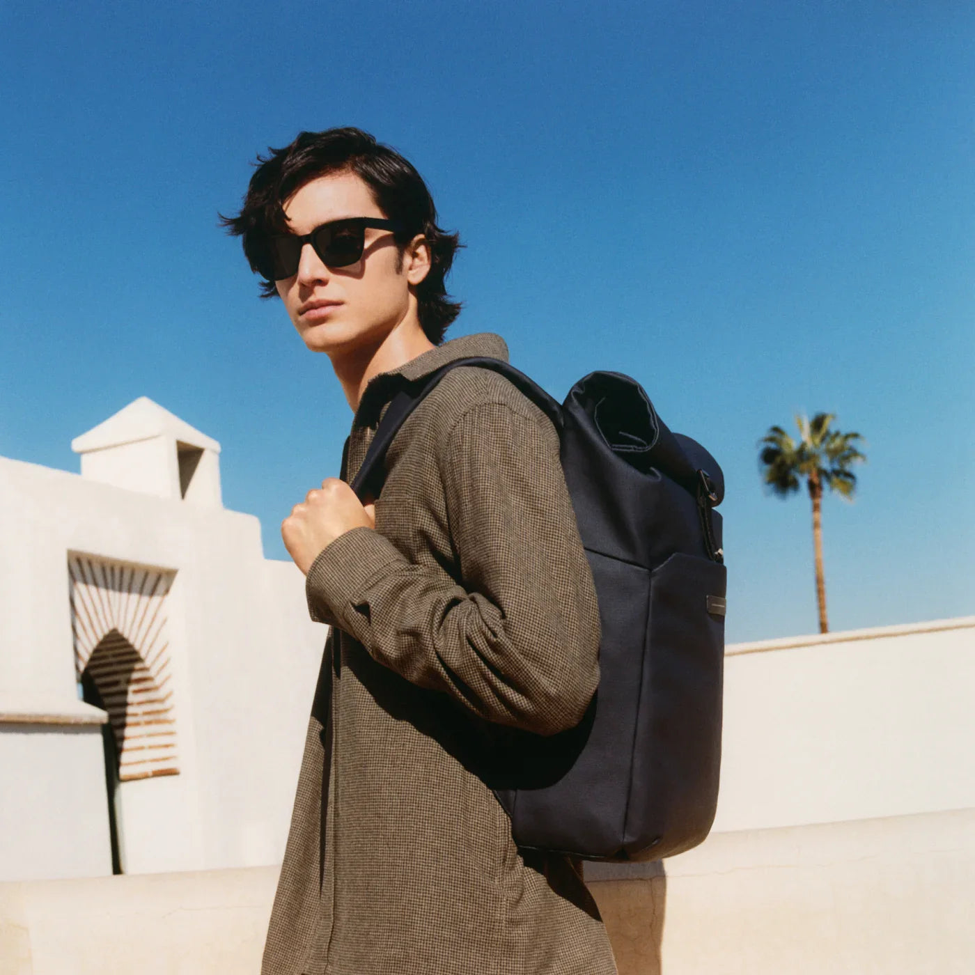 Essential Luggage – Horizn Studios