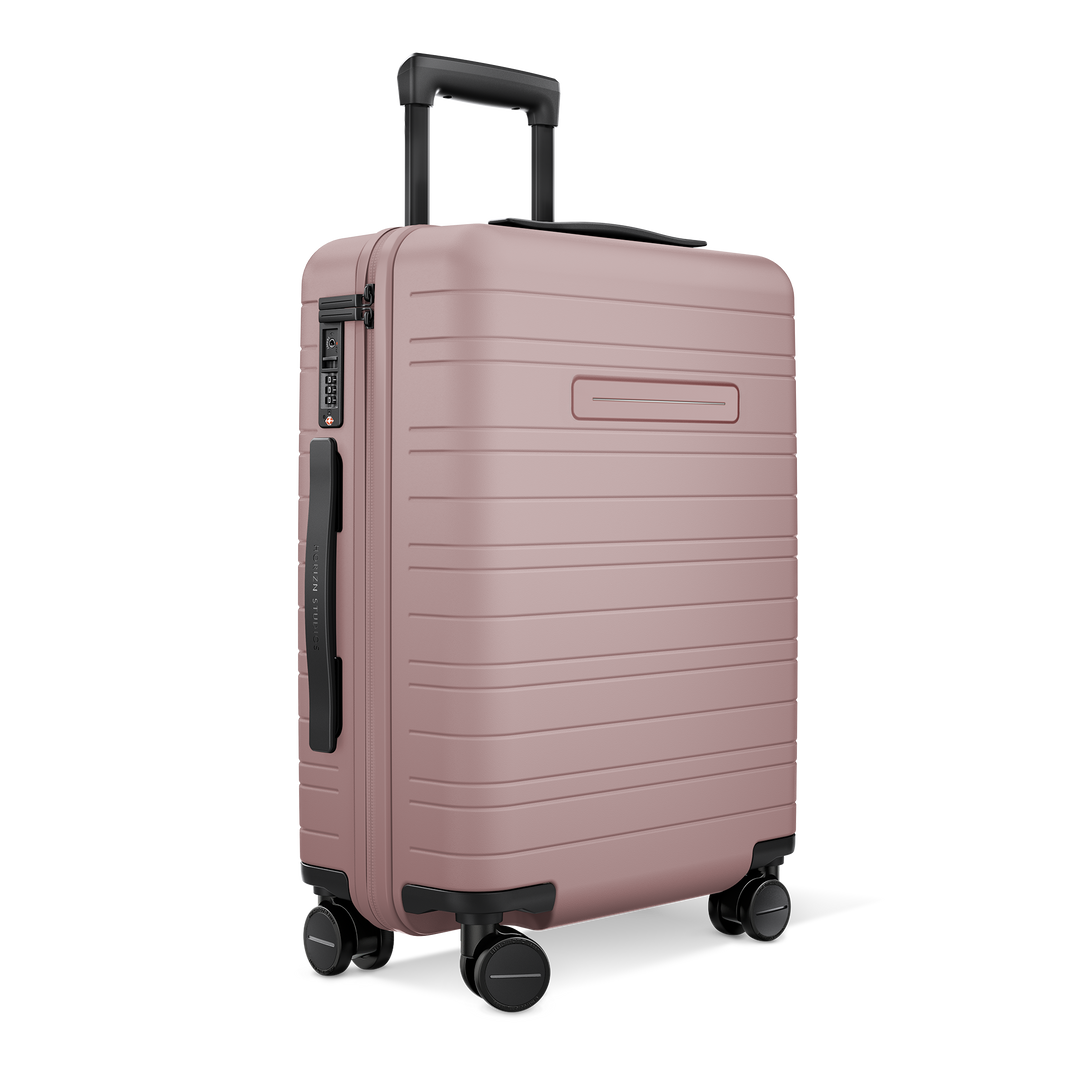 Rimowa Alternative 2026: Horizn Studios H5 Essential